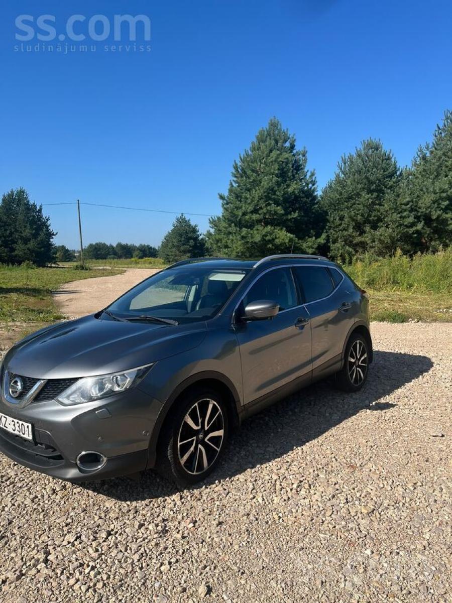 Grey Nissan Qashqai 2017 in Riga, with an engine capacity of 1.20 L and mileage of 304 thousand km for 9000 €, photo 3 on AUTOMOTO.COM.LV