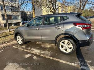Pelēks Nissan Qashqai 2019 Tallina, ar dzinēja tilpumu 2.00 L un nobraukumu 69 tūkst. km par 16500 €, foto 4 vietnē AUTOMOTO.COM.LV