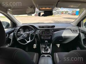Pelēks Nissan Qashqai 2019 Jēkabpils, ar dzinēja tilpumu 1.50 L un nobraukumu 163 tūkst. km par 10900 €, foto 5 vietnē AUTOMOTO.COM.LV