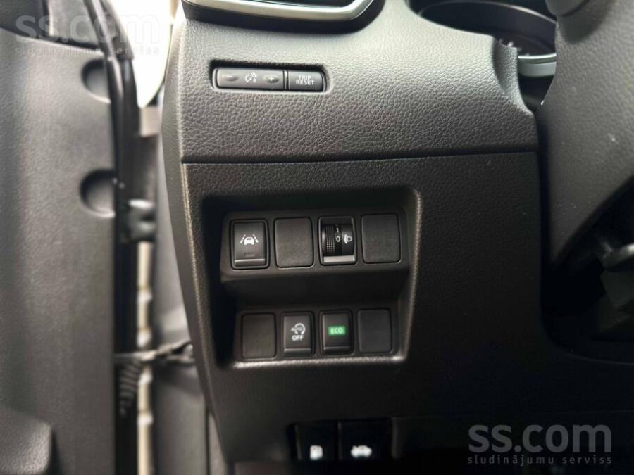 Pelēks Nissan Qashqai 2019 Jēkabpils, ar dzinēja tilpumu 1.50 L un nobraukumu 163 tūkst. km par 10900 €, foto 14 vietnē AUTOMOTO.COM.LV