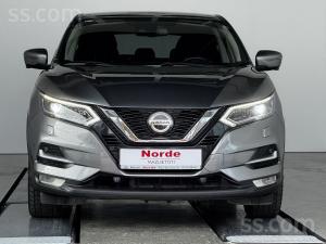 Pelēks Nissan Qashqai 2020 Rīga, ar dzinēja tilpumu 1.30 L un nobraukumu 107 tūkst. km par 14480 €, foto  vietnē AUTOMOTO.COM.LV