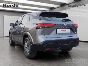 Pelēks Nissan Qashqai 2021 Rīga, ar dzinēja tilpumu 1.30 L un nobraukumu 72 tūkst. km par 16790 €, foto 5 vietnē AUTOMOTO.COM.LV