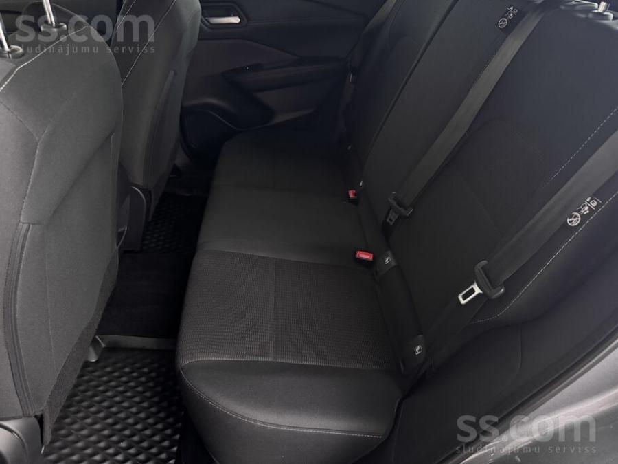 Pelēks Nissan Qashqai 2021 Rīga, ar dzinēja tilpumu 1.30 L un nobraukumu 72 tūkst. km par 16790 €, foto 12 vietnē AUTOMOTO.COM.LV