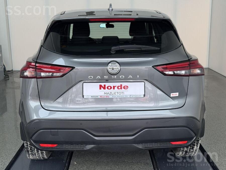 Pelēks Nissan Qashqai 2022 Rīga, ar dzinēja tilpumu 1.30 L un nobraukumu 82 tūkst. km par 18950 €, foto 3 vietnē AUTOMOTO.COM.LV