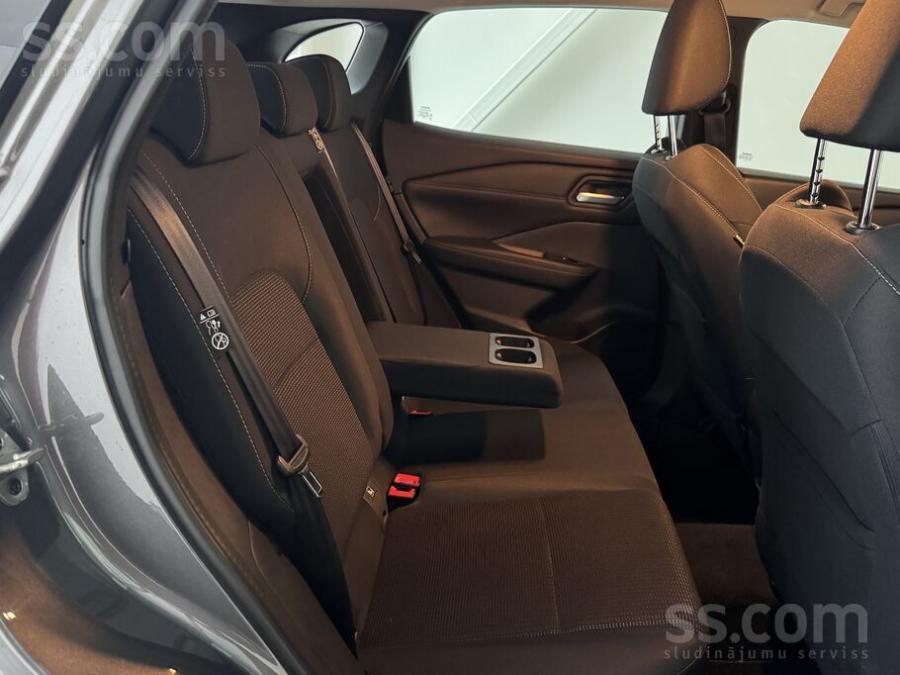 Pelēks Nissan Qashqai 2022 Rīga, ar dzinēja tilpumu 1.30 L un nobraukumu 82 tūkst. km par 18950 €, foto 7 vietnē AUTOMOTO.COM.LV