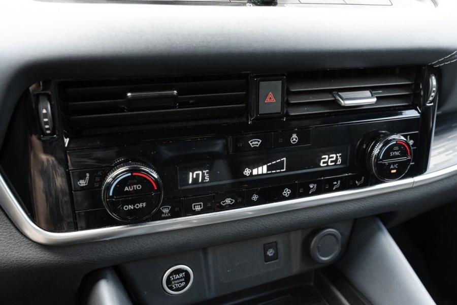 Pelēks Nissan Qashqai 2022 Rīga, ar dzinēja tilpumu 1.30 L un nobraukumu 26 tūkst. km par 22650 €, foto 18 vietnē AUTOMOTO.COM.LV