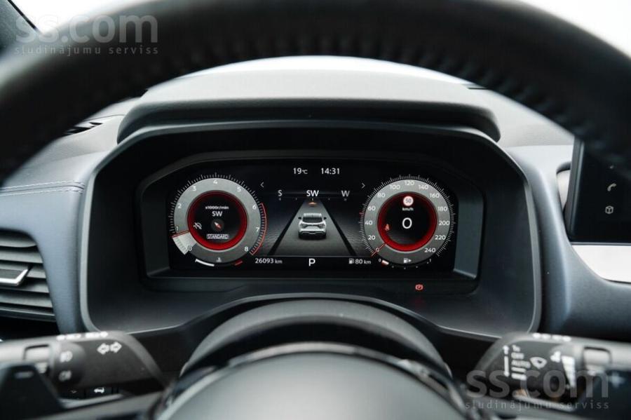 Grey Nissan Qashqai 2022 in Riga, with an engine capacity of 1.30 L and mileage of 26 thousand km for 22650 €, photo 14 on AUTOMOTO.COM.LV