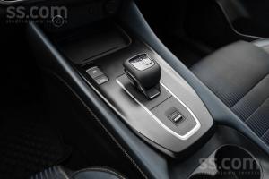 Grey Nissan Qashqai 2022 in Riga, with an engine capacity of 1.30 L and mileage of 26 thousand km for 22650 €, photo 17 on AUTOMOTO.COM.LV