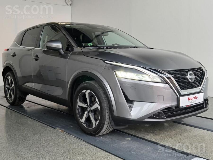 Pelēks Nissan Qashqai 2024 Rīga, ar dzinēja tilpumu 1.30 L un nobraukumu 51 tūkst. km par 24800 €, foto 2 vietnē AUTOMOTO.COM.LV