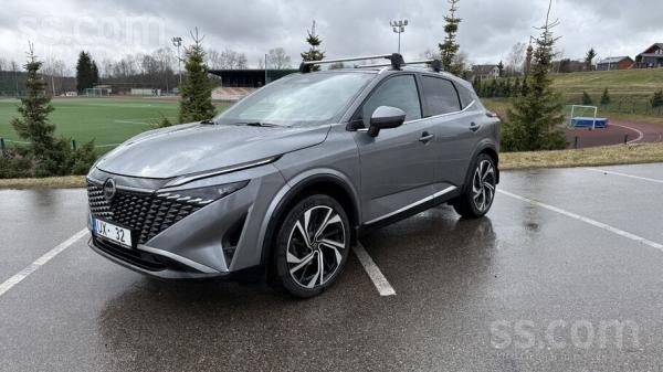 Pelēks Nissan Qashqai 2025 Valmiera, ar dzinēja tilpumu 1.30 L un nobraukumu 51 tūkst. km par 30900 €, foto 1 vietnē AUTOMOTO.COM.LV