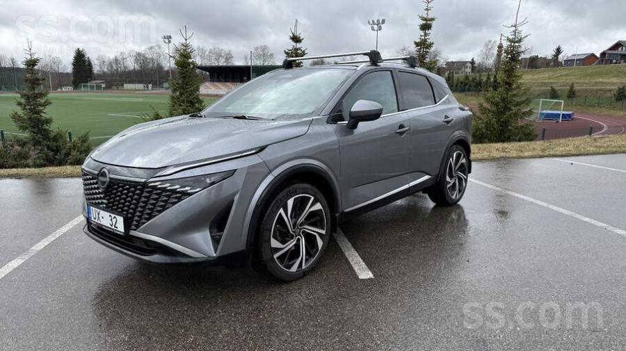 Pelēks Nissan Qashqai 2025 Valmiera, ar dzinēja tilpumu 1.30 L un nobraukumu 51 tūkst. km par 30900 €, foto 1 vietnē AUTOMOTO.COM.LV