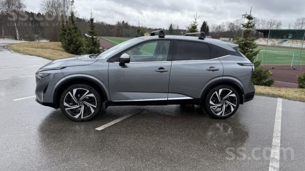Pelēks Nissan Qashqai 2025 Valmiera, ar dzinēja tilpumu 1.30 L un nobraukumu 51 tūkst. km par 30900 €, foto 2 vietnē AUTOMOTO.COM.LV