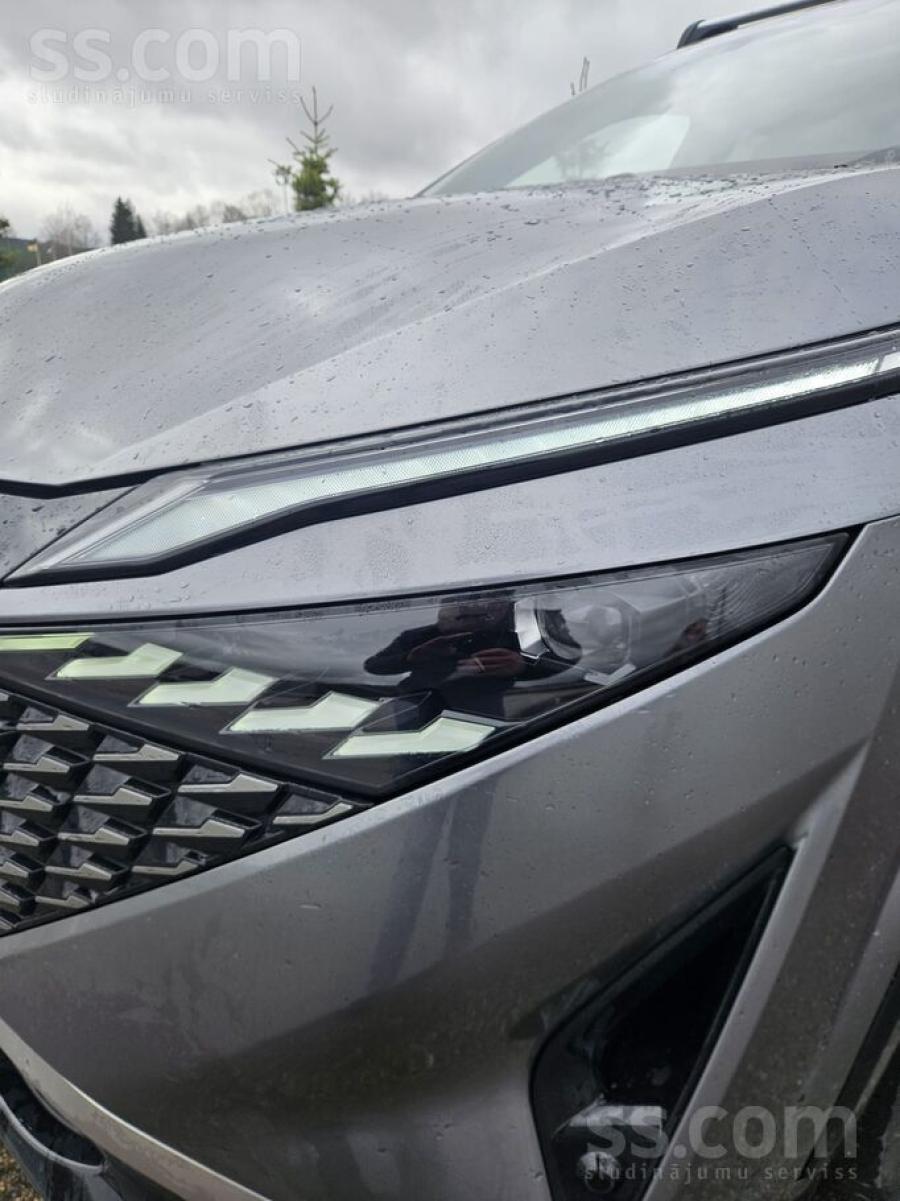 Pelēks Nissan Qashqai 2025 Valmiera, ar dzinēja tilpumu 1.30 L un nobraukumu 51 tūkst. km par 30900 €, foto 10 vietnē AUTOMOTO.COM.LV