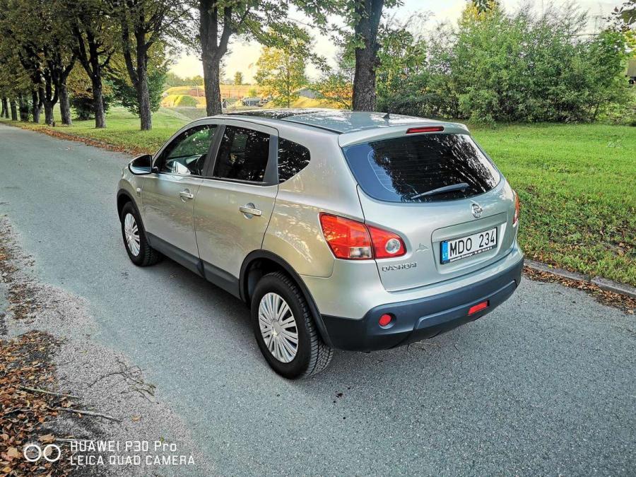 Pelēks Nissan Qashqai 2007 Kauņa, ar dzinēja tilpumu 1.60 L un nobraukumu 228 tūkst. km par 3250 €, foto 4 vietnē AUTOMOTO.COM.LV