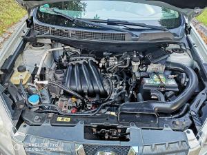 Pelēks Nissan Qashqai 2007 Kauņa, ar dzinēja tilpumu 1.60 L un nobraukumu 228 tūkst. km par 3250 €, foto 10 vietnē AUTOMOTO.COM.LV