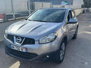 Grey Nissan Qashqai 2010 in Taurage, with an engine capacity of 1.50 L and mileage of 213 thousand km for 4600 €, photo  on AUTOMOTO.COM.LV