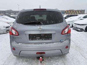 Grey Nissan Qashqai 2011 in Taurage, with an engine capacity of 1.50 L and mileage of 251 thousand km for 5300 €, photo 5 on AUTOMOTO.COM.LV