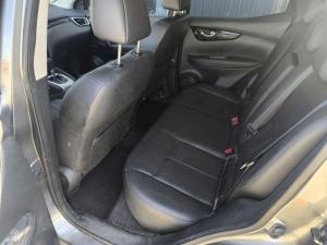 Grey Nissan Qashqai 2015 in Taurage, with an engine capacity of 1.60 L and mileage of 270 thousand km for 6800 €, photo 6 on AUTOMOTO.COM.LV