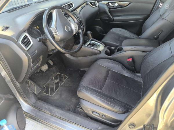 Grey Nissan Qashqai 2015 in Taurage, with an engine capacity of 1.60 L and mileage of 270 thousand km for 6800 €, photo 7 on AUTOMOTO.COM.LV