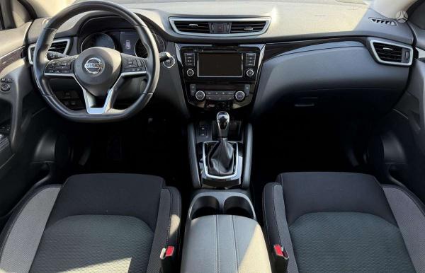Grey Nissan Qashqai 2021 in Vilnius, with an engine capacity of 1.33 L and mileage of 101 thousand km for 13700 €, photo 6 on AUTOMOTO.COM.LV