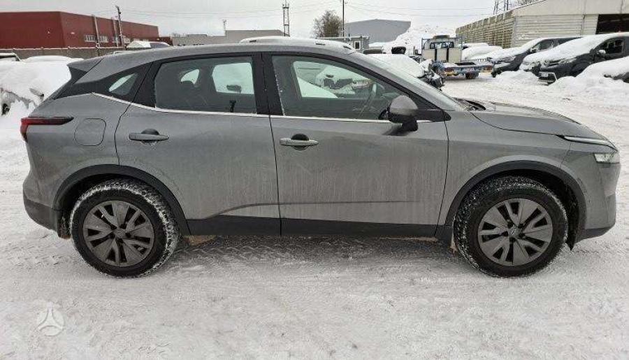 Pelēks Nissan Qashqai 2023 Panevēža, ar dzinēja tilpumu 1.30 L un nobraukumu 35 tūkst. km par 13850 €, foto 3 vietnē AUTOMOTO.COM.LV