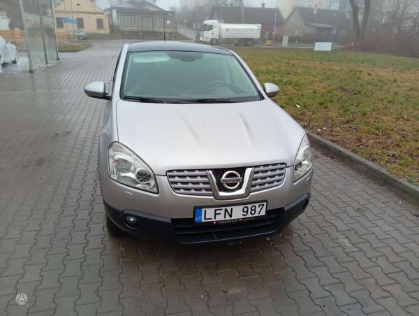 Grey Nissan Qashqai 2009 in Vilnius, with an engine capacity of 2.00 L and mileage of 160 thousand km for 2500 €, photo 2 on AUTOMOTO.COM.LV