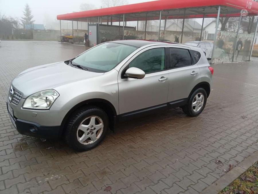 Pelēks Nissan Qashqai 2009 Viļņa, ar dzinēja tilpumu 2.00 L un nobraukumu 160 tūkst. km par 2500 €, foto 7 vietnē AUTOMOTO.COM.LV