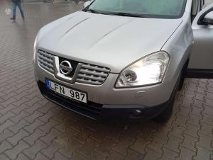 Pelēks Nissan Qashqai 2009 Viļņa, ar dzinēja tilpumu 2.00 L un nobraukumu 160 tūkst. km par 2500 €, foto 10 vietnē AUTOMOTO.COM.LV