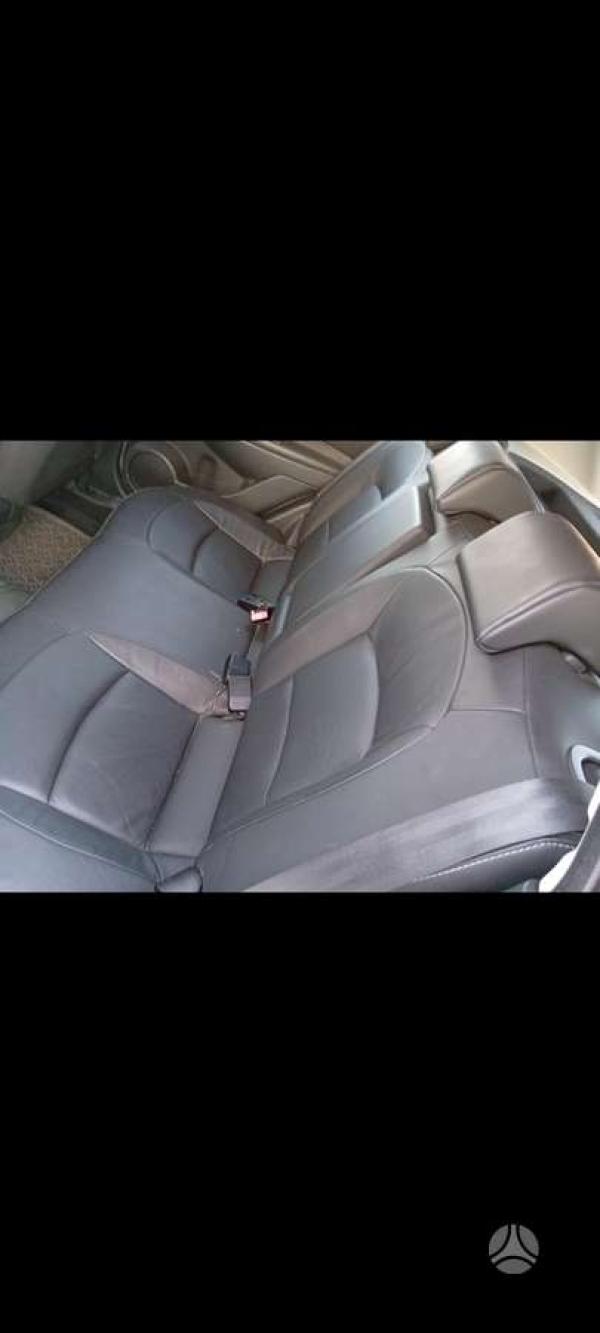 Grey Nissan Qashqai 2009 in Trakai, with an engine capacity of 2.00 L and mileage of 160 thousand km for 2500 €, photo 6 on AUTOMOTO.COM.LV