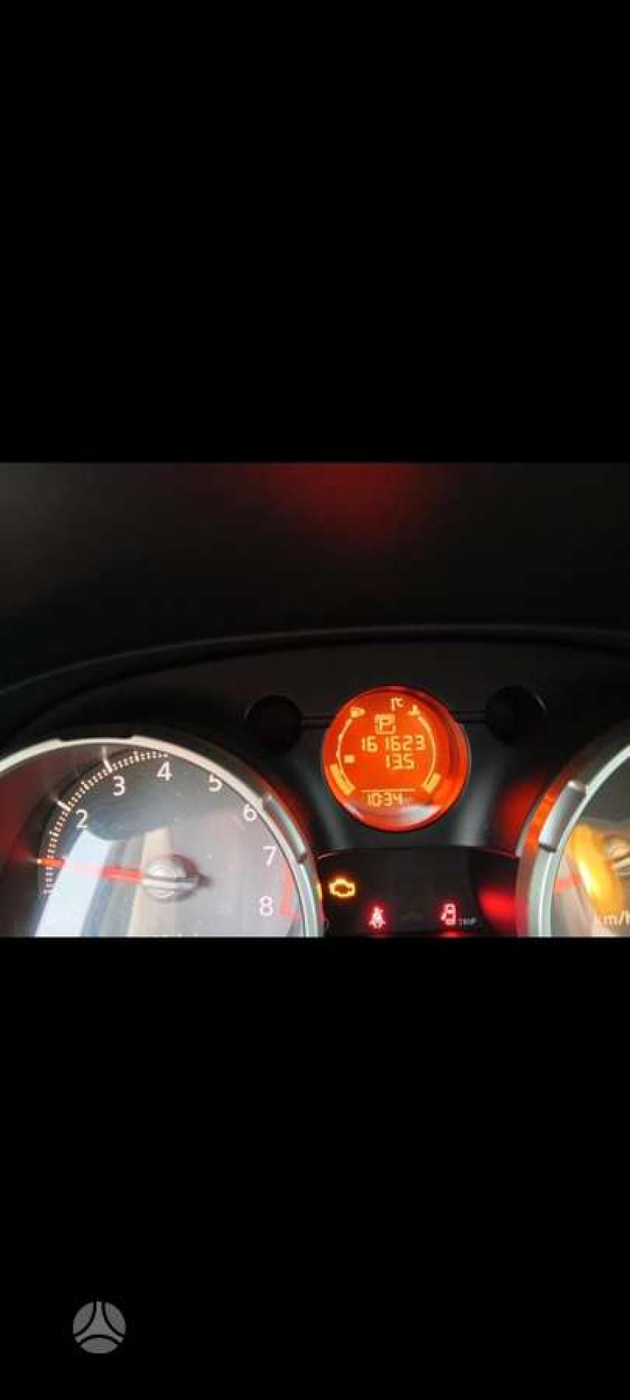 Grey Nissan Qashqai 2009 in Trakai, with an engine capacity of 2.00 L and mileage of 160 thousand km for 2500 €, photo 8 on AUTOMOTO.COM.LV