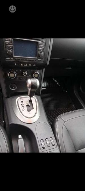 Grey Nissan Qashqai 2009 in Trakai, with an engine capacity of 2.00 L and mileage of 160 thousand km for 2500 €, photo 10 on AUTOMOTO.COM.LV