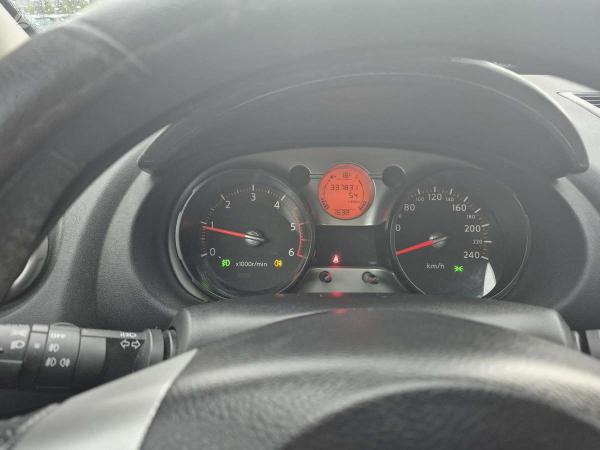 Grey Nissan Qashqai 2007 in Vilnius, with an engine capacity of 1.50 L and mileage of 338 thousand km for 2700 €, photo 10 on AUTOMOTO.COM.LV