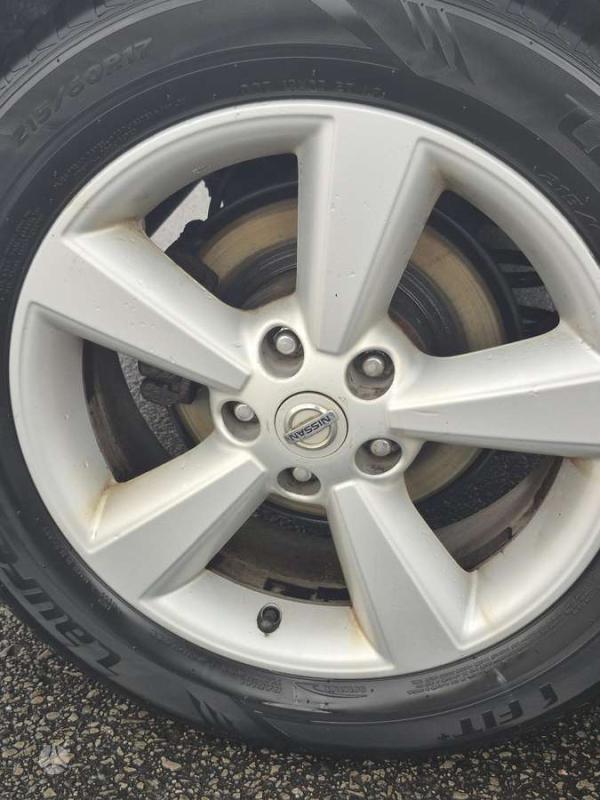 Grey Nissan Qashqai 2007 in Vilnius, with an engine capacity of 1.50 L and mileage of 338 thousand km for 2700 €, photo 11 on AUTOMOTO.COM.LV