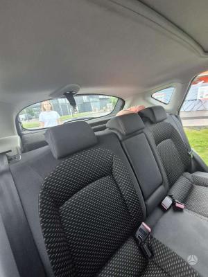 Grey Nissan Qashqai 2007 in Vilnius, with an engine capacity of 1.50 L and mileage of 338 thousand km for 2700 €, photo 15 on AUTOMOTO.COM.LV