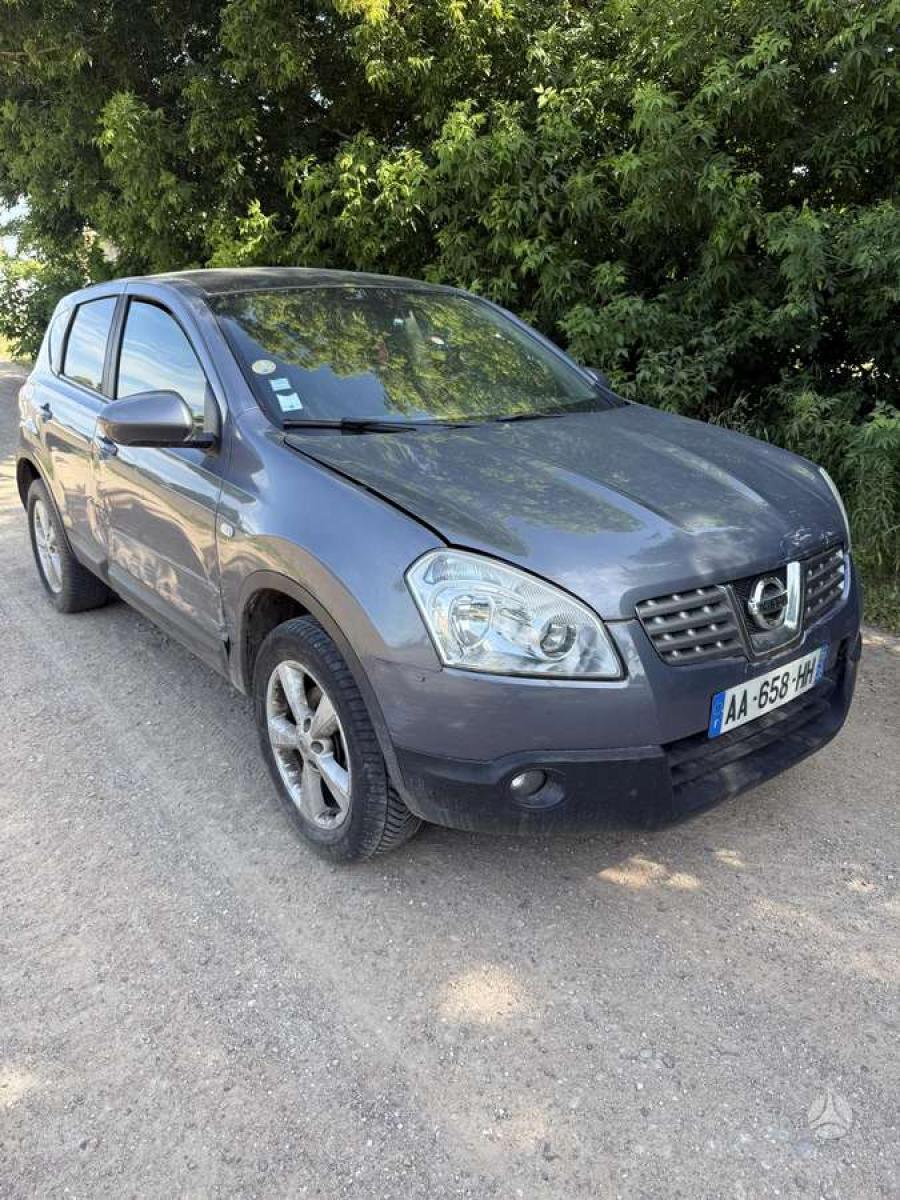 Pelēks Nissan Qashqai 2009 Tauragė, ar dzinēja tilpumu 1.50 L un nobraukumu 210 tūkst. km par 1900 €, foto 1 vietnē AUTOMOTO.COM.LV