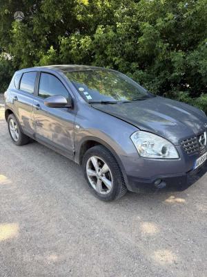 Pelēks Nissan Qashqai 2009 Tauragė, ar dzinēja tilpumu 1.50 L un nobraukumu 210 tūkst. km par 1900 €, foto 3 vietnē AUTOMOTO.COM.LV