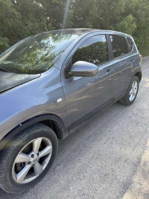 Pelēks Nissan Qashqai 2009 Tauragė, ar dzinēja tilpumu 1.50 L un nobraukumu 210 tūkst. km par 1900 €, foto 6 vietnē AUTOMOTO.COM.LV