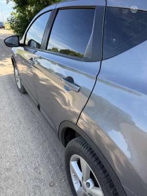 Pelēks Nissan Qashqai 2009 Tauragė, ar dzinēja tilpumu 1.50 L un nobraukumu 210 tūkst. km par 1900 €, foto 8 vietnē AUTOMOTO.COM.LV