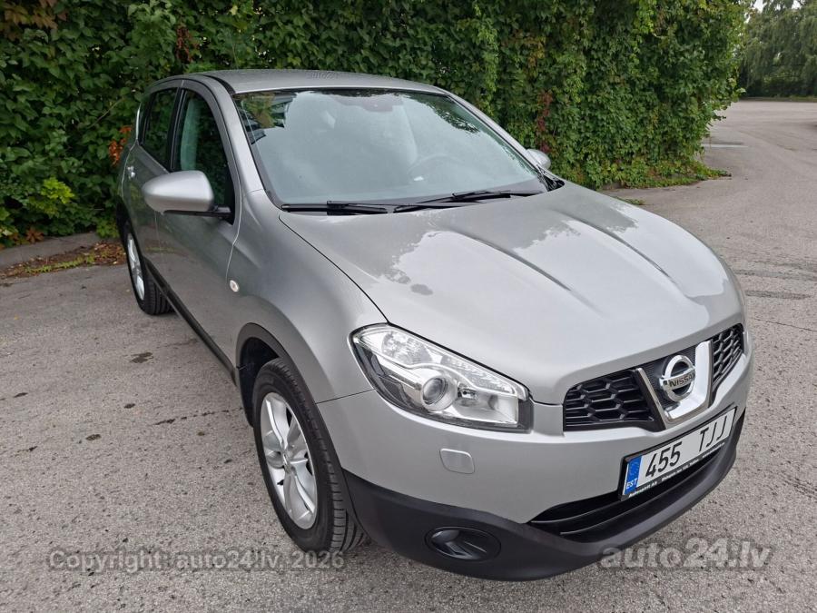 Pelēks Nissan Qashqai 2011 Tallina, ar dzinēja tilpumu 2.00 L un nobraukumu 169 tūkst. km par 5500 €, foto 5 vietnē AUTOMOTO.COM.LV