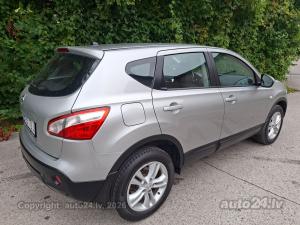 Pelēks Nissan Qashqai 2011 Tallina, ar dzinēja tilpumu 2.00 L un nobraukumu 169 tūkst. km par 5500 €, foto 10 vietnē AUTOMOTO.COM.LV