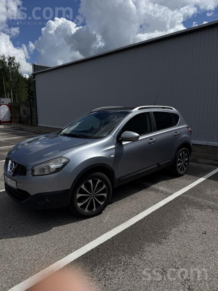 Pelēks Nissan Qashqai 2012 Rīga, ar dzinēja tilpumu 1.60 L un nobraukumu 320 tūkst. km par 3900 €, foto 3 vietnē AUTOMOTO.COM.LV