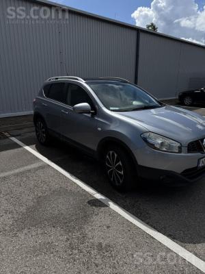 Pelēks Nissan Qashqai 2012 Rīga, ar dzinēja tilpumu 1.60 L un nobraukumu 320 tūkst. km par 3900 €, foto 5 vietnē AUTOMOTO.COM.LV
