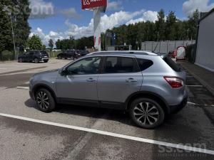Pelēks Nissan Qashqai 2012 Rīga, ar dzinēja tilpumu 1.60 L un nobraukumu 320 tūkst. km par 3900 €, foto 7 vietnē AUTOMOTO.COM.LV