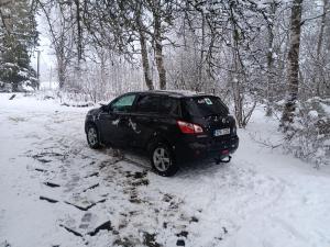 Grey Nissan Qashqai 2013 in Tapa, with an engine capacity of 0.00 L and mileage of 331 thousand km for 4500 €, photo 6 on AUTOMOTO.COM.LV