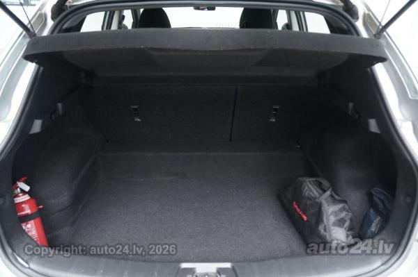 Pelēks Nissan Qashqai 2014 Tallina, ar dzinēja tilpumu 1.20 L un nobraukumu 98 tūkst. km par 7490 €, foto 11 vietnē AUTOMOTO.COM.LV