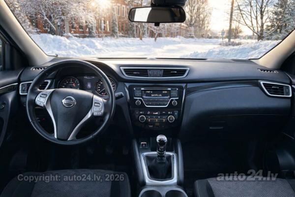 Pelēks Nissan Qashqai 2015 Tallina, ar dzinēja tilpumu 1.60 L un nobraukumu 105 tūkst. km par 10500 €, foto 7 vietnē AUTOMOTO.COM.LV
