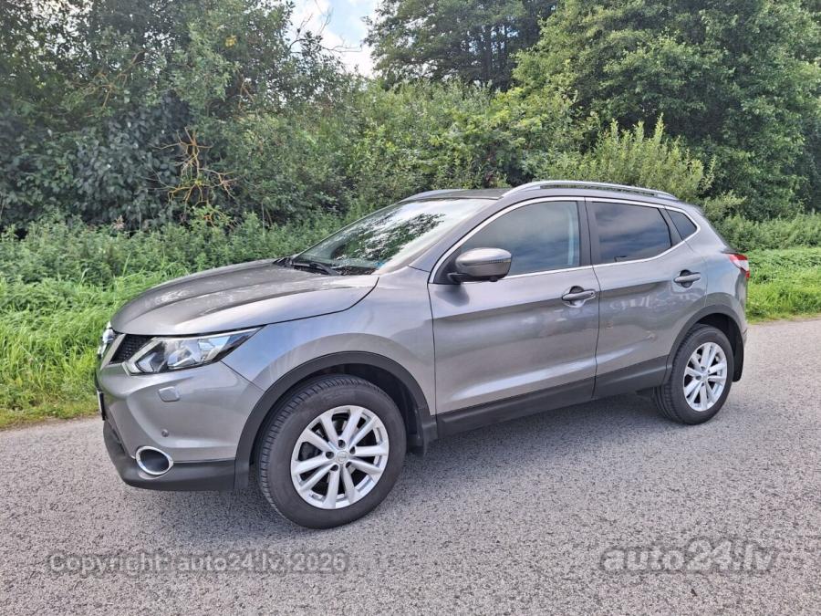 Pelēks Nissan Qashqai 2015 Tallina, ar dzinēja tilpumu 1.20 L un nobraukumu 143 tūkst. km par 9600 €, foto 2 vietnē AUTOMOTO.COM.LV