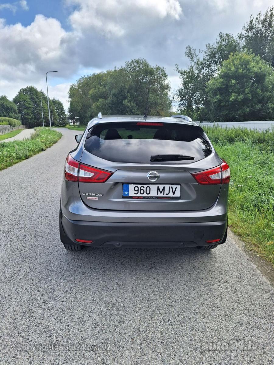 Pelēks Nissan Qashqai 2015 Tallina, ar dzinēja tilpumu 1.20 L un nobraukumu 143 tūkst. km par 9600 €, foto 4 vietnē AUTOMOTO.COM.LV
