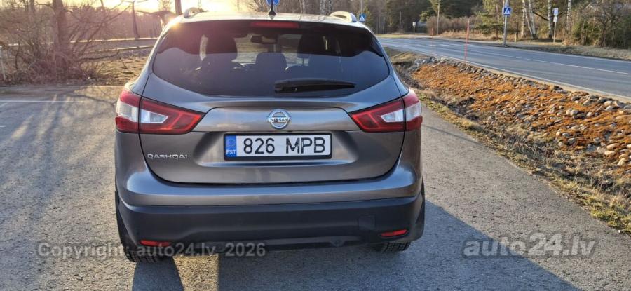 Pelēks Nissan Qashqai 2015 Tallina, ar dzinēja tilpumu 1.20 L un nobraukumu 158 tūkst. km par 8400 €, foto 5 vietnē AUTOMOTO.COM.LV