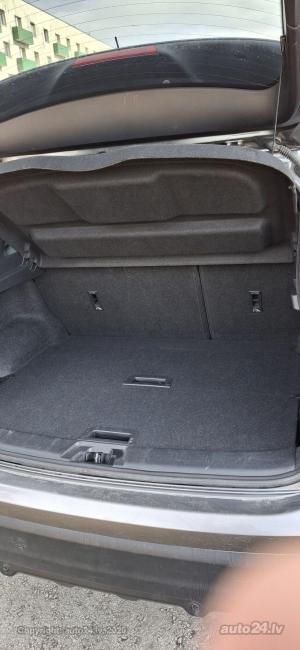 Pelēks Nissan Qashqai 2015 Tallina, ar dzinēja tilpumu 1.20 L un nobraukumu 158 tūkst. km par 8400 €, foto 6 vietnē AUTOMOTO.COM.LV